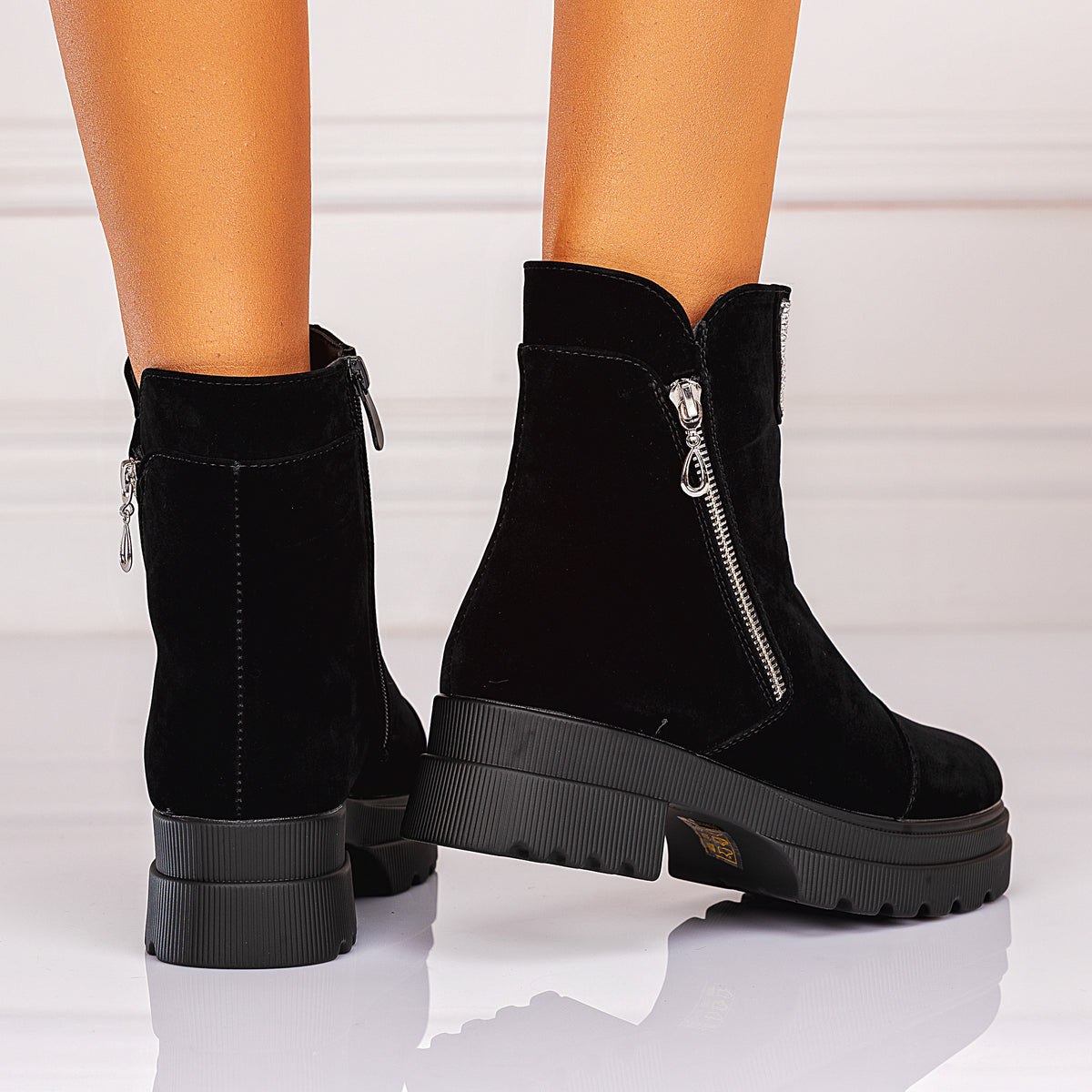 Ghete Dama Negre din Piele Eco Intoarsa Sahkyo Cod: 2406A (C5)– Lush Fashion